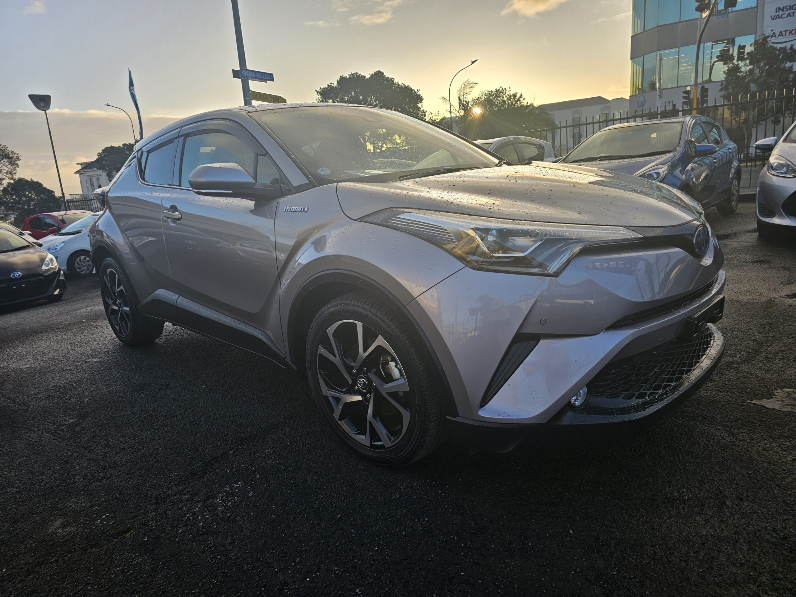 2017 Toyota C-HR Hybrid – PREMIUM HYBRID MOTORS